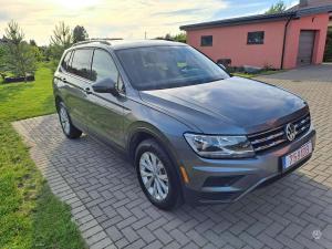 Grey Volkswagen Tiguan Allspace 2020 in Klaipeda, with an engine capacity of 1.98 L and mileage of 75 thousand km for 16800 €, photo 5 on AUTOMOTO.COM.LV
