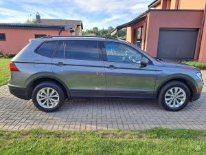 Grey Volkswagen Tiguan Allspace 2020 in Klaipeda, with an engine capacity of 1.98 L and mileage of 75 thousand km for 16800 €, photo 8 on AUTOMOTO.COM.LV