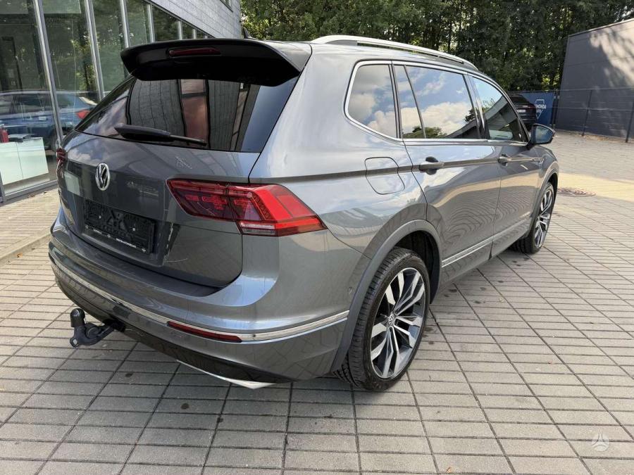 Серый Фольксваген Tiguan Allspace 2020 в Каунас, объемом двигателя 1.50 л и пробегом 195 тыс. км за 20500 €, фото 4 на AUTOMOTO.COM.LV