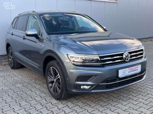 Pelēks Volkswagen Tiguan Allspace 2021 Kauņa, ar dzinēja tilpumu 2.00 L un nobraukumu 96 tūkst. km par 33209 €, foto 4 vietnē AUTOMOTO.COM.LV