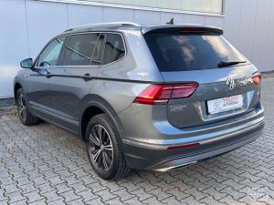 Pelēks Volkswagen Tiguan Allspace 2021 Kauņa, ar dzinēja tilpumu 2.00 L un nobraukumu 96 tūkst. km par 33209 €, foto 5 vietnē AUTOMOTO.COM.LV