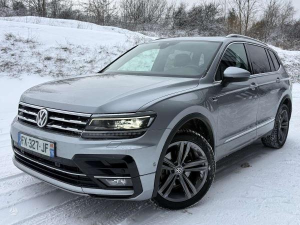 Grey Volkswagen Tiguan Allspace 2021 in Vilnius, with an engine capacity of 2.00 L and mileage of 272 thousand km for 15750 €, photo 2 on AUTOMOTO.COM.LV