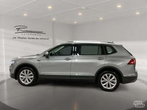 Pelēks Volkswagen Tiguan Allspace 2021 Kauņa, ar dzinēja tilpumu 1.50 L un nobraukumu 62 tūkst. km par 31846 €, foto 3 vietnē AUTOMOTO.COM.LV