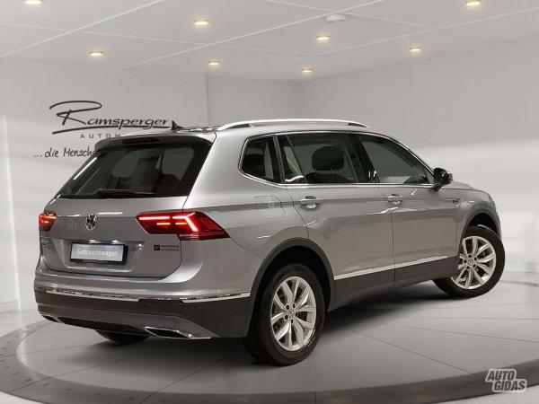 Pelēks Volkswagen Tiguan Allspace 2021 Kauņa, ar dzinēja tilpumu 1.50 L un nobraukumu 62 tūkst. km par 31846 €, foto 5 vietnē AUTOMOTO.COM.LV