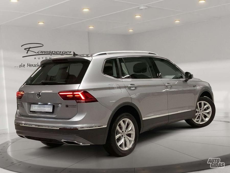 Pelēks Volkswagen Tiguan Allspace 2021 Kauņa, ar dzinēja tilpumu 1.50 L un nobraukumu 62 tūkst. km par 31846 €, foto 5 vietnē AUTOMOTO.COM.LV