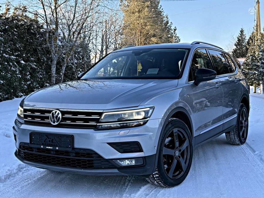 Серый Фольксваген Tiguan Allspace 2021 в Шяуляй, объемом двигателя 2.00 л и пробегом 251 тыс. км за 17550 €, фото 1 на AUTOMOTO.COM.LV