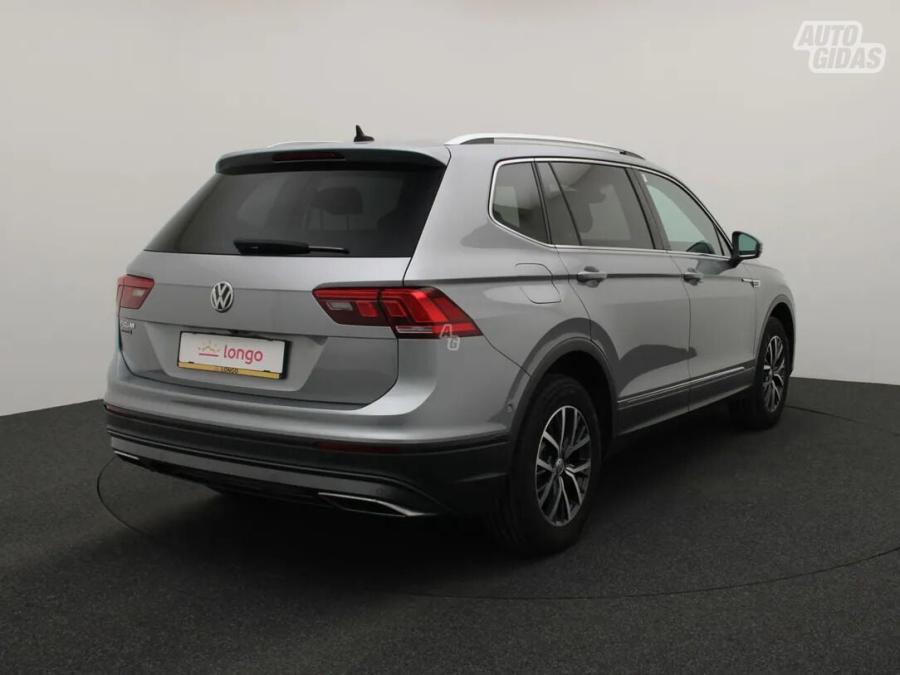 Pelēks Volkswagen Tiguan Allspace 2021 Viļņa, ar dzinēja tilpumu 2.00 L un nobraukumu 101 tūkst. km par 25499 €, foto 9 vietnē AUTOMOTO.COM.LV