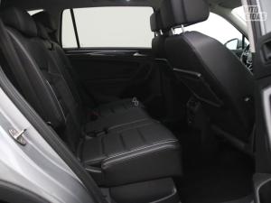 Pelēks Volkswagen Tiguan Allspace 2021 Viļņa, ar dzinēja tilpumu 2.00 L un nobraukumu 101 tūkst. km par 25499 €, foto 16 vietnē AUTOMOTO.COM.LV