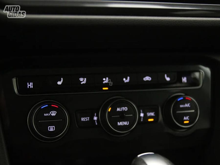 Pelēks Volkswagen Tiguan Allspace 2021 Viļņa, ar dzinēja tilpumu 2.00 L un nobraukumu 101 tūkst. km par 25499 €, foto 21 vietnē AUTOMOTO.COM.LV
