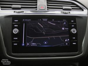 Pelēks Volkswagen Tiguan Allspace 2021 Viļņa, ar dzinēja tilpumu 2.00 L un nobraukumu 101 tūkst. km par 25499 €, foto 25 vietnē AUTOMOTO.COM.LV