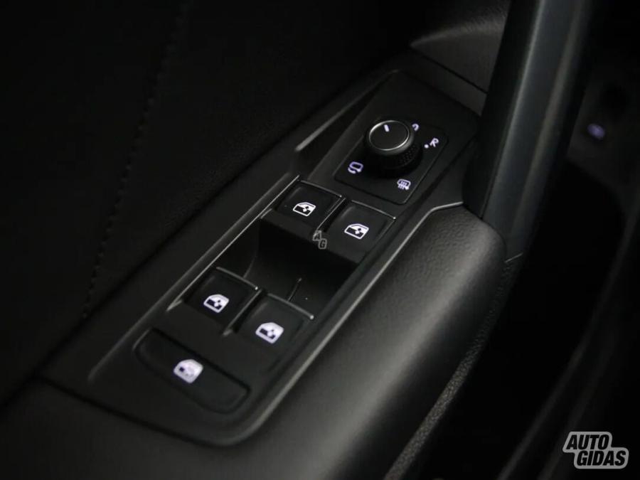Pelēks Volkswagen Tiguan Allspace 2021 Viļņa, ar dzinēja tilpumu 2.00 L un nobraukumu 101 tūkst. km par 25499 €, foto 27 vietnē AUTOMOTO.COM.LV