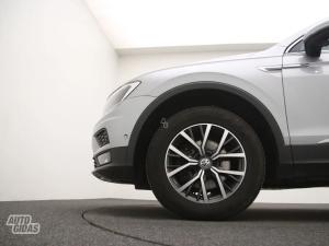 Pelēks Volkswagen Tiguan Allspace 2021 Viļņa, ar dzinēja tilpumu 2.00 L un nobraukumu 101 tūkst. km par 25499 €, foto 29 vietnē AUTOMOTO.COM.LV