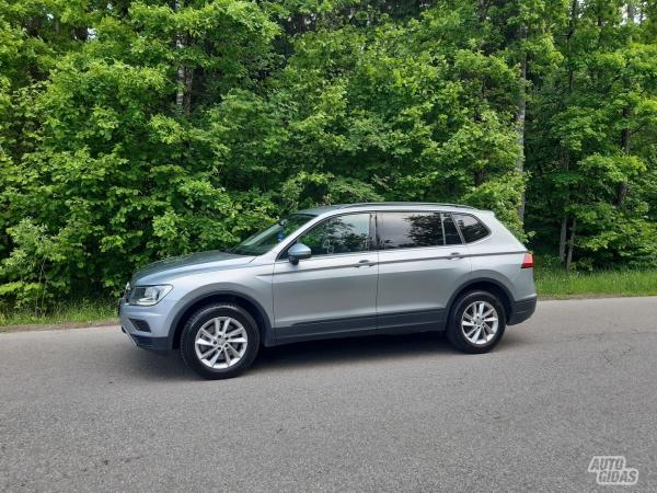 Volkswagen Tiguan Allspace 2021 Kauņa vietnē Pelēks Volkswagen Tiguan Allspace 2021 Kauņa, ar dzinēja tilpumu 2.00 L un nobraukumu 31 tūkst. km par 13500 €, foto 1 vietnē AUTOMOTO.COM.LV