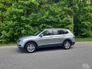 Серый Фольксваген Tiguan Allspace 2021 в Каунас, объемом двигателя 2.00 л и пробегом 31 тыс. км за 13500 €, фото  на AUTOMOTO.COM.LV