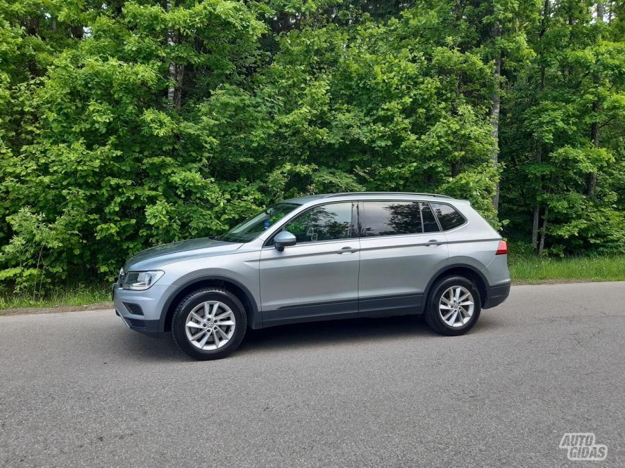 Серый Фольксваген Tiguan Allspace 2021 в Каунас, объемом двигателя 2.00 л и пробегом 31 тыс. км за 13500 €, фото 1 на AUTOMOTO.COM.LV