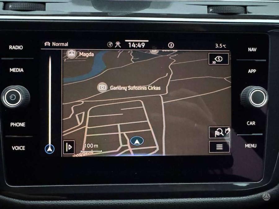 Grey Volkswagen Tiguan Allspace 2022 in Vilnius, with an engine capacity of 2.00 L and mileage of 128 thousand km for 31800 €, photo 22 on AUTOMOTO.COM.LV