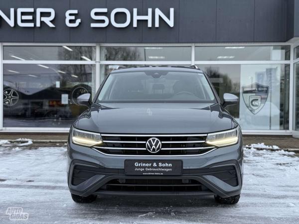 Grey Volkswagen Tiguan Allspace 2022 in Kaunas, with an engine capacity of 2.00 L and mileage of 59 thousand km for 31910 €, photo 2 on AUTOMOTO.COM.LV