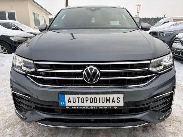 Grey Volkswagen Tiguan Allspace 2022 in Vilnius, with an engine capacity of 2.00 L and mileage of 128 thousand km for 31200 €, photo 3 on AUTOMOTO.COM.LV