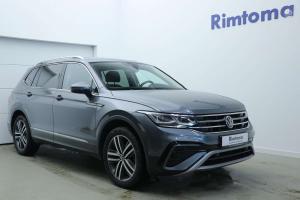 Grey Volkswagen Tiguan Allspace 2022 in Vilnius, with an engine capacity of 1.50 L and mileage of 88 thousand km for 27900 €, photo  on AUTOMOTO.COM.LV