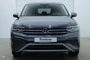 Pelēks Volkswagen Tiguan Allspace 2022 Viļņa, ar dzinēja tilpumu 1.50 L un nobraukumu 88 tūkst. km par 27700 €, foto 5 vietnē AUTOMOTO.COM.LV