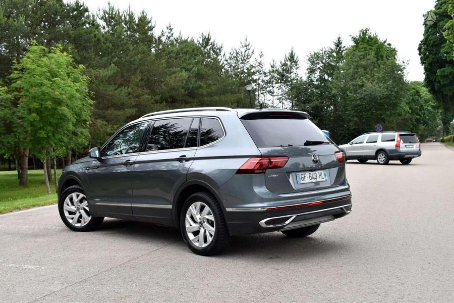 Серый Фольксваген Tiguan Allspace 2022 в Таураге, объемом двигателя 1.97 л и пробегом 230 тыс. км за 19800 €, фото 3 на AUTOMOTO.COM.LV