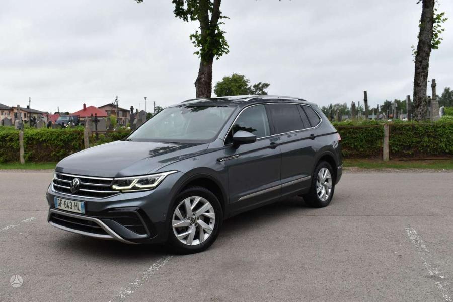 Серый Фольксваген Tiguan Allspace 2022 в Таураге, объемом двигателя 1.97 л и пробегом 230 тыс. км за 19800 €, фото 4 на AUTOMOTO.COM.LV