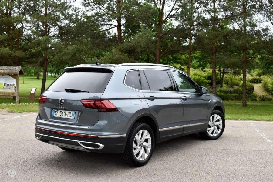 Серый Фольксваген Tiguan Allspace 2022 в Таураге, объемом двигателя 1.97 л и пробегом 230 тыс. км за 19800 €, фото 5 на AUTOMOTO.COM.LV
