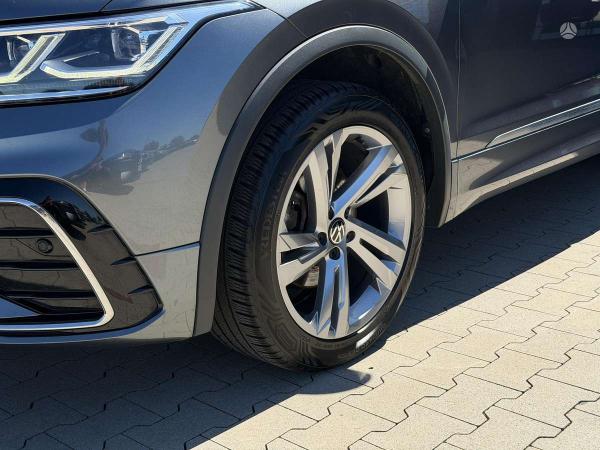 Grey Volkswagen Tiguan Allspace 2022 in Siauliai, with an engine capacity of 1.50 L and mileage of 198 thousand km for 24990 €, photo 7 on AUTOMOTO.COM.LV