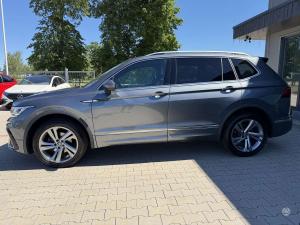 Pelēks Volkswagen Tiguan Allspace 2022 Šauļi, ar dzinēja tilpumu 1.50 L un nobraukumu 198 tūkst. km par 24990 €, foto 9 vietnē AUTOMOTO.COM.LV