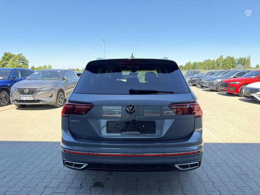 Pelēks Volkswagen Tiguan Allspace 2022 Šauļi, ar dzinēja tilpumu 1.50 L un nobraukumu 198 tūkst. km par 24990 €, foto 11 vietnē AUTOMOTO.COM.LV