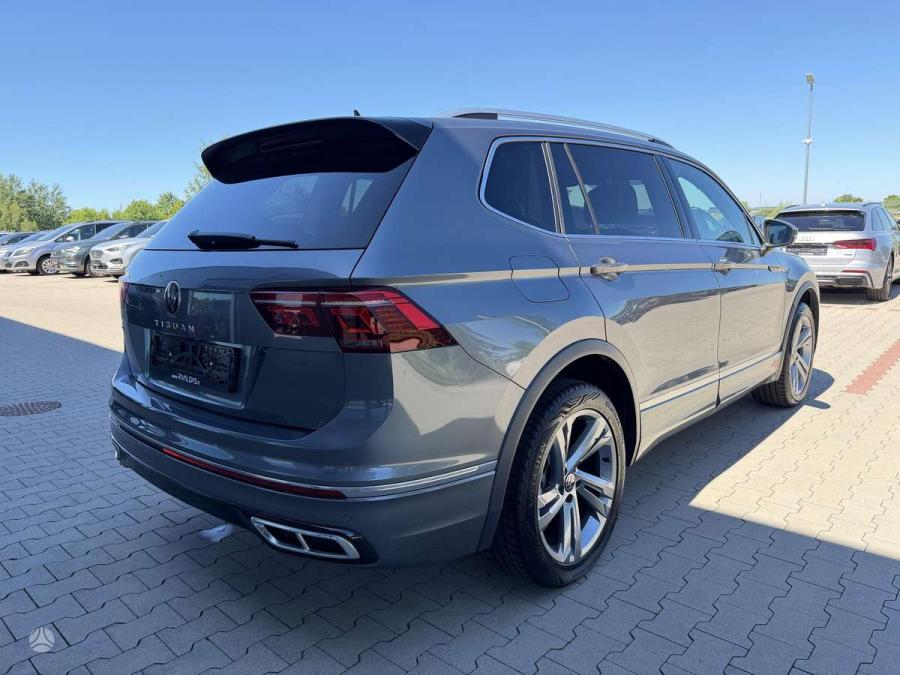 Pelēks Volkswagen Tiguan Allspace 2022 Šauļi, ar dzinēja tilpumu 1.50 L un nobraukumu 198 tūkst. km par 24990 €, foto 12 vietnē AUTOMOTO.COM.LV
