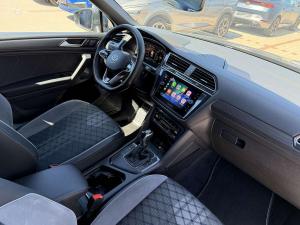 Pelēks Volkswagen Tiguan Allspace 2022 Šauļi, ar dzinēja tilpumu 1.50 L un nobraukumu 198 tūkst. km par 24990 €, foto 18 vietnē AUTOMOTO.COM.LV