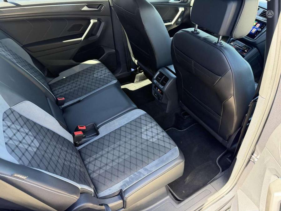 Pelēks Volkswagen Tiguan Allspace 2022 Šauļi, ar dzinēja tilpumu 1.50 L un nobraukumu 198 tūkst. km par 24990 €, foto 23 vietnē AUTOMOTO.COM.LV