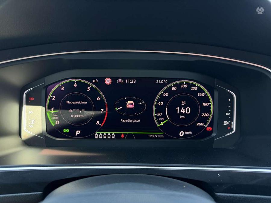 Pelēks Volkswagen Tiguan Allspace 2022 Šauļi, ar dzinēja tilpumu 1.50 L un nobraukumu 198 tūkst. km par 24990 €, foto 26 vietnē AUTOMOTO.COM.LV