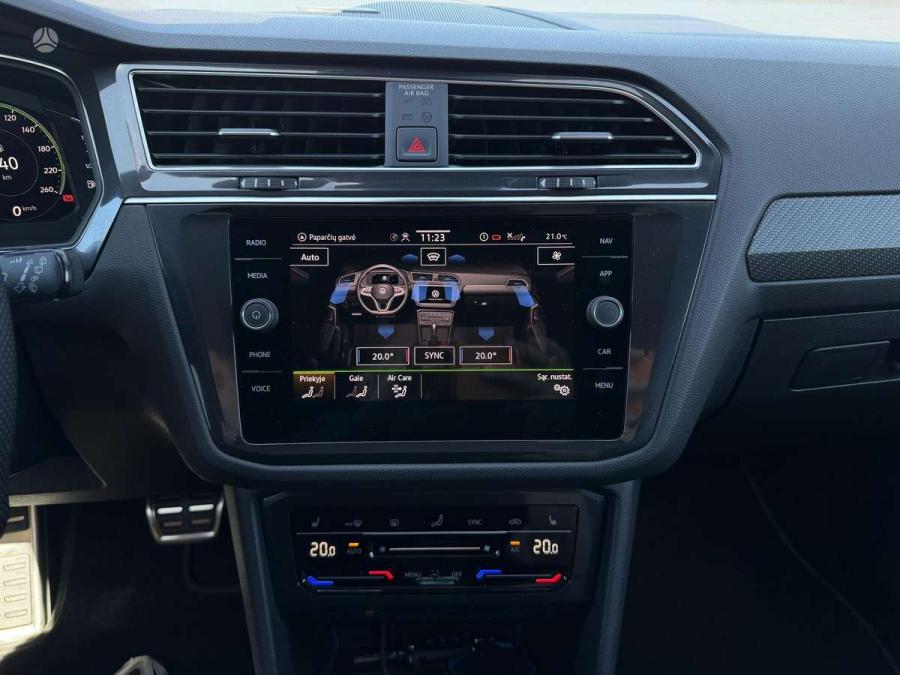 Pelēks Volkswagen Tiguan Allspace 2022 Šauļi, ar dzinēja tilpumu 1.50 L un nobraukumu 198 tūkst. km par 24990 €, foto 29 vietnē AUTOMOTO.COM.LV