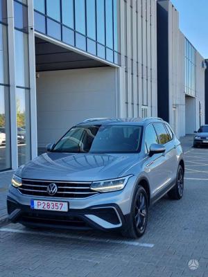 Pelēks Volkswagen Tiguan Allspace 2022 Viļņa, ar dzinēja tilpumu 1.50 L un nobraukumu 188 tūkst. km par 21700 €, foto 5 vietnē AUTOMOTO.COM.LV