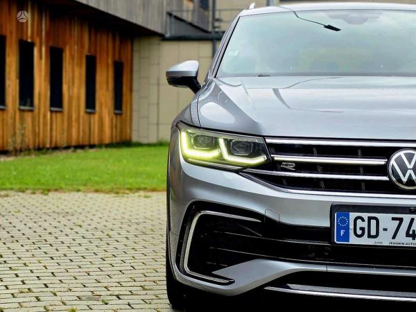 Grey Volkswagen Tiguan Allspace 2022 in Taurage, with an engine capacity of 1.97 L and mileage of 236 thousand km for 21800 €, photo 9 on AUTOMOTO.COM.LV