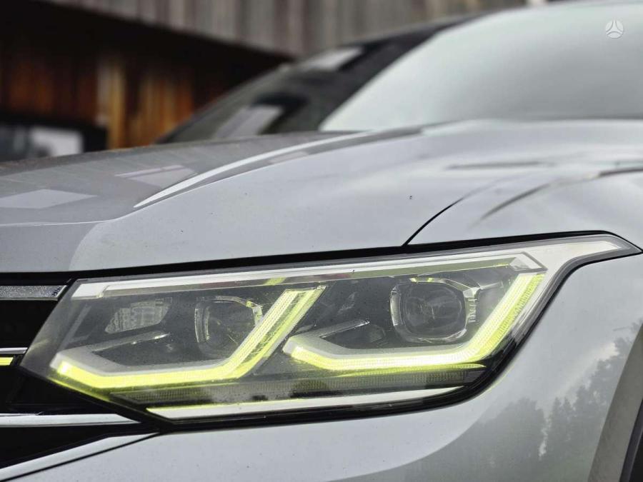 Grey Volkswagen Tiguan Allspace 2022 in Taurage, with an engine capacity of 1.97 L and mileage of 236 thousand km for 21800 €, photo 12 on AUTOMOTO.COM.LV