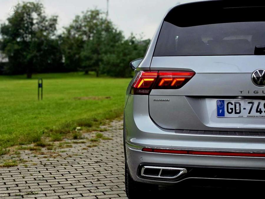 Grey Volkswagen Tiguan Allspace 2022 in Taurage, with an engine capacity of 1.97 L and mileage of 236 thousand km for 21800 €, photo 18 on AUTOMOTO.COM.LV