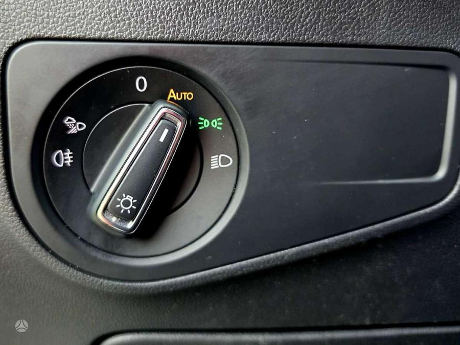 Grey Volkswagen Tiguan Allspace 2022 in Taurage, with an engine capacity of 1.97 L and mileage of 236 thousand km for 21800 €, photo 37 on AUTOMOTO.COM.LV