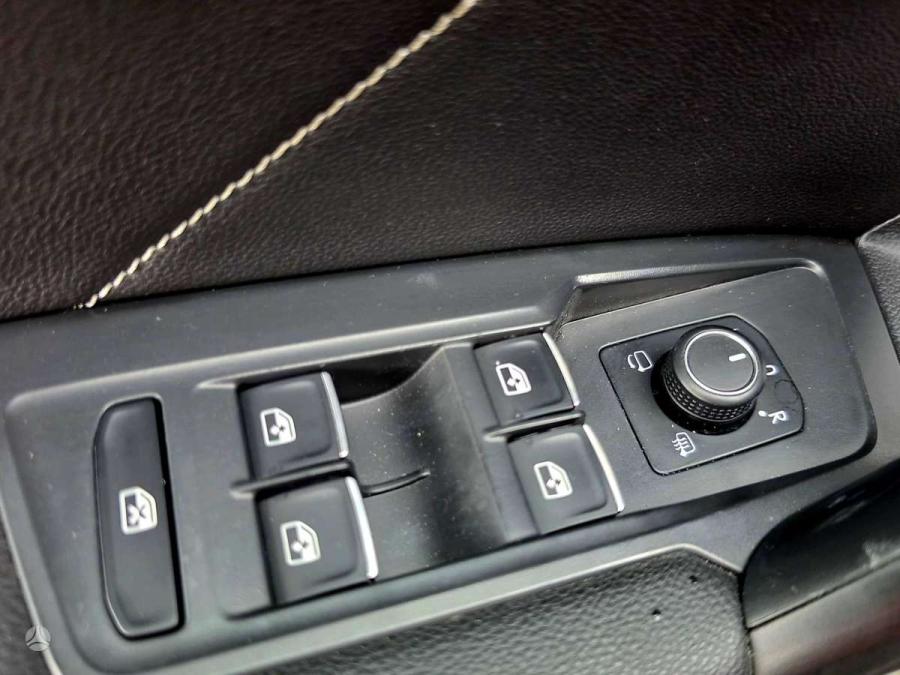 Grey Volkswagen Tiguan Allspace 2022 in Taurage, with an engine capacity of 1.97 L and mileage of 236 thousand km for 21800 €, photo 38 on AUTOMOTO.COM.LV