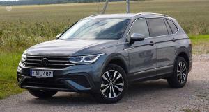 Серый Фольксваген Tiguan Allspace 2022 в Кретинга, объемом двигателя 1.50 л и пробегом 27 тыс. км за 28499 €, фото 3 на AUTOMOTO.COM.LV