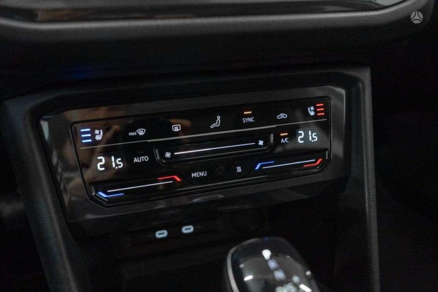 Pelēks Volkswagen Tiguan Allspace 2022 Viļņa, ar dzinēja tilpumu 2.00 L un nobraukumu 130 tūkst. km par 28900 €, foto 17 vietnē AUTOMOTO.COM.LV