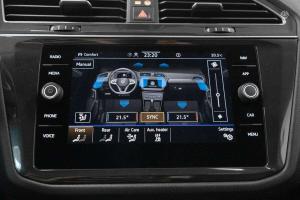 Pelēks Volkswagen Tiguan Allspace 2022 Viļņa, ar dzinēja tilpumu 2.00 L un nobraukumu 130 tūkst. km par 28900 €, foto 22 vietnē AUTOMOTO.COM.LV