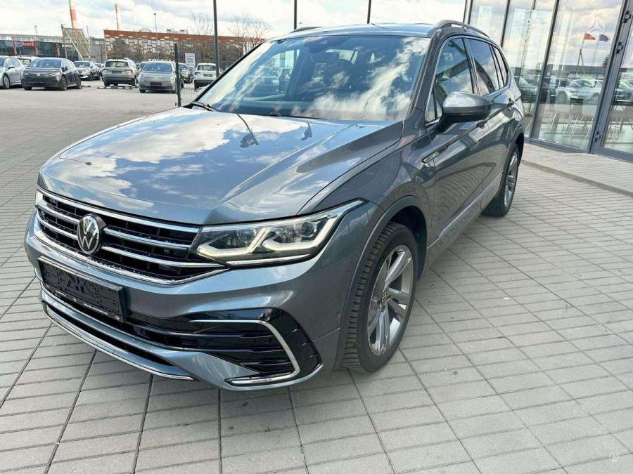 Серый Фольксваген Tiguan Allspace 2022 в Каунас, объемом двигателя 1.50 л и пробегом 245 тыс. км за 22300 €, фото 1 на AUTOMOTO.COM.LV