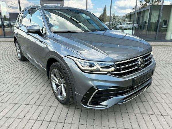 Pelēks Volkswagen Tiguan Allspace 2022 Kauņa, ar dzinēja tilpumu 1.50 L un nobraukumu 245 tūkst. km par 22300 €, foto 4 vietnē AUTOMOTO.COM.LV