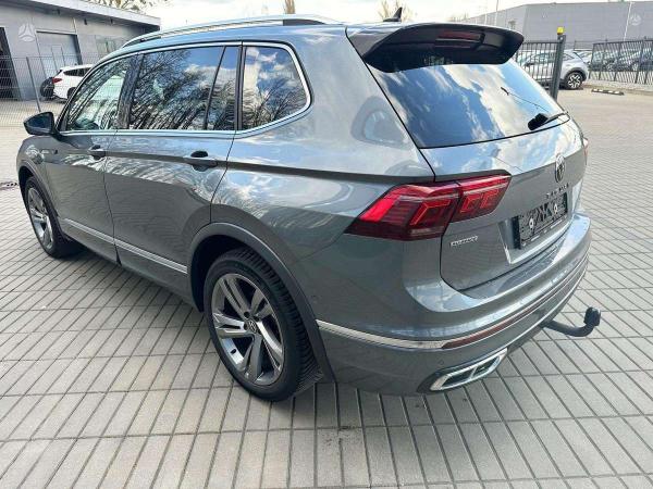 Pelēks Volkswagen Tiguan Allspace 2022 Kauņa, ar dzinēja tilpumu 1.50 L un nobraukumu 245 tūkst. km par 22300 €, foto 6 vietnē AUTOMOTO.COM.LV