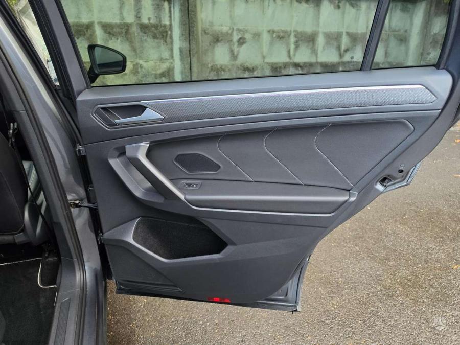 Серый Фольксваген Tiguan Allspace 2022 в Каунас, объемом двигателя 1.97 л и пробегом 141 тыс. км за 18500 €, фото 37 на AUTOMOTO.COM.LV