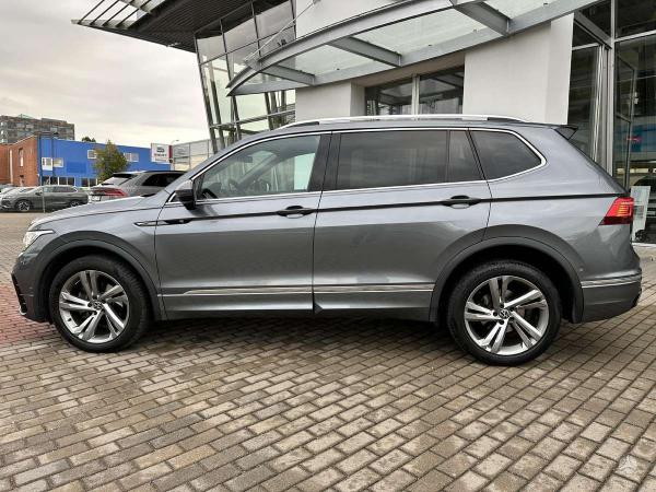Pelēks Volkswagen Tiguan Allspace 2023 Šauļi, ar dzinēja tilpumu 1.50 L un nobraukumu 51 tūkst. km par 32500 €, foto 11 vietnē AUTOMOTO.COM.LV
