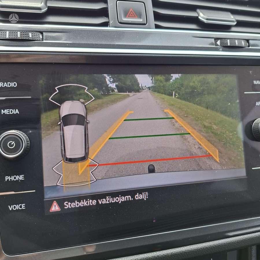 Grey Volkswagen Tiguan Allspace 2023 in Panevezys, with an engine capacity of 2.00 L and mileage of 27 thousand km for 28900 €, photo 14 on AUTOMOTO.COM.LV